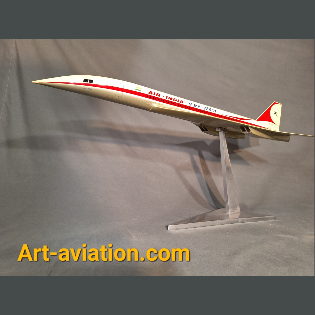 ACHAT VENTE: Maquettes anciennes d'avions de compagnies aériennes